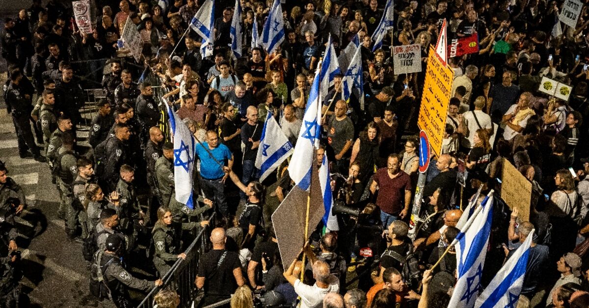 Thousands in Israel protest government war response - AL-Monitor: The ...