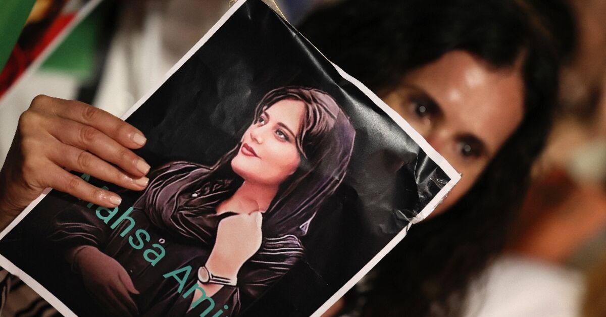 EU awards Mahsa Amini rights prize as Iran blocks family - Al-Monitor ...