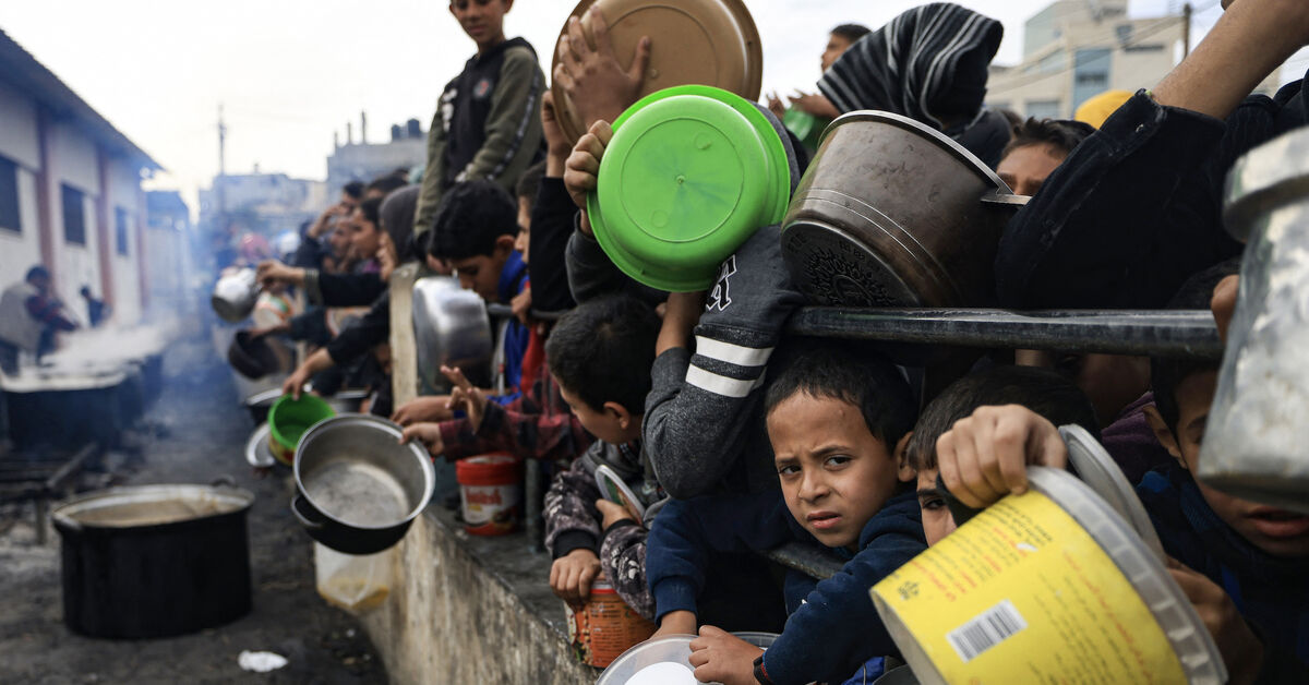 Famine looms as more than 21,000 killed in Gaza - AL-Monitor: The ...