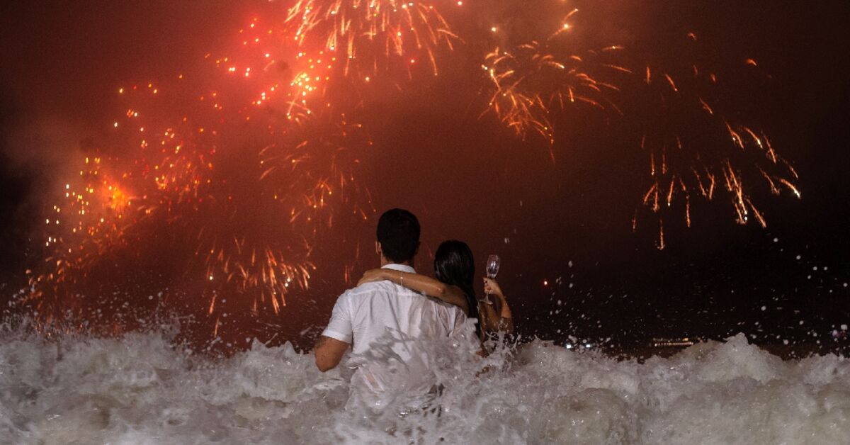 Fireworks, war and quakes as world tumbles into 2024 - AL-Monitor: The ...