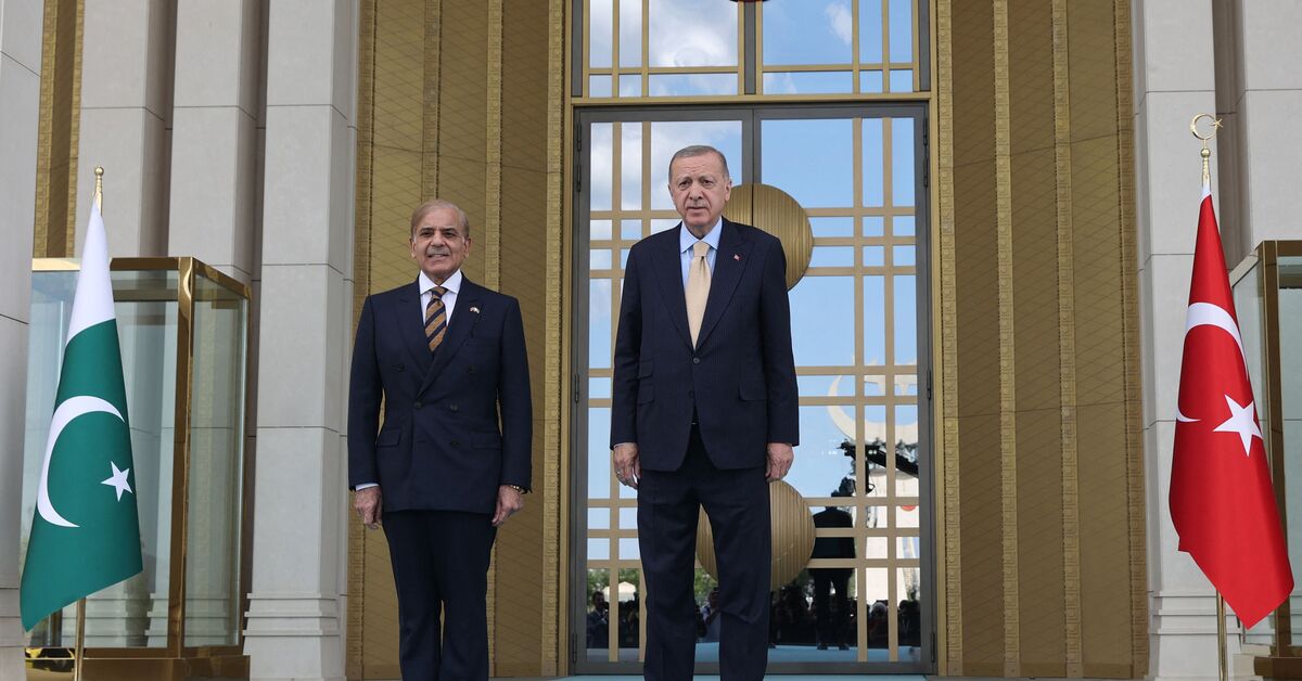 Turkey treads cautious line amid Iran-Pakistan flareup - AL-MONITOR ...