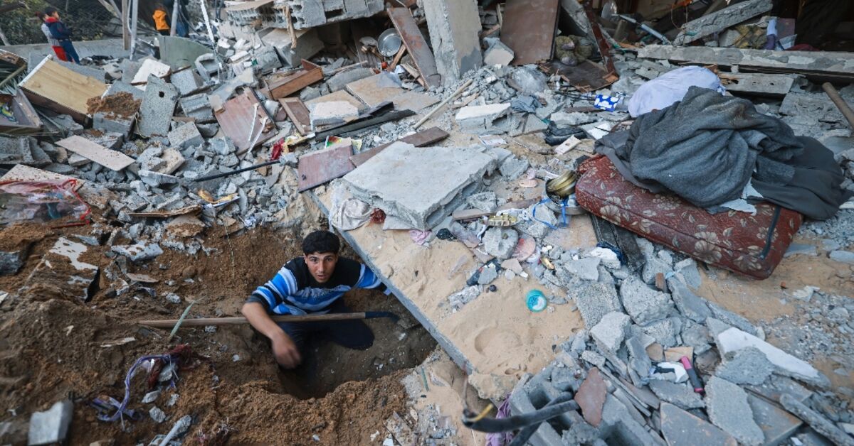 Gaza economy shrank by more than 80% in 4th quarter due to conflict ...