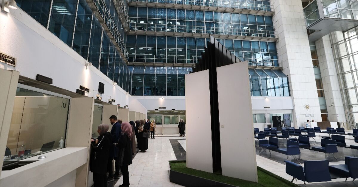 Iraq Central Bank says regulated dollar transactions rising - AL ...