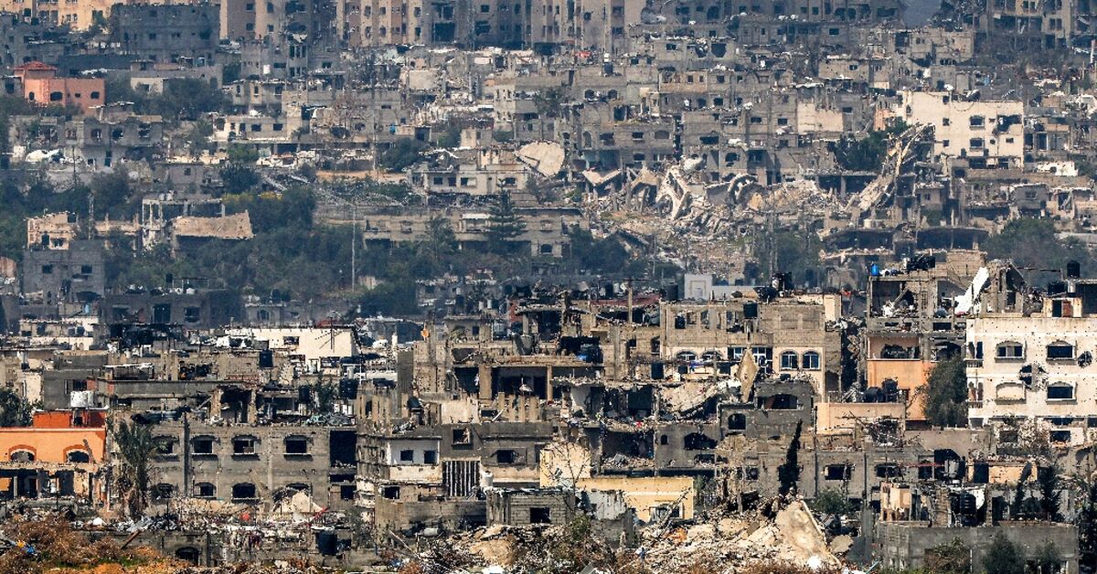 'Destroyed': Gaza family erects shelter on home's ruins - AL-Monitor ...