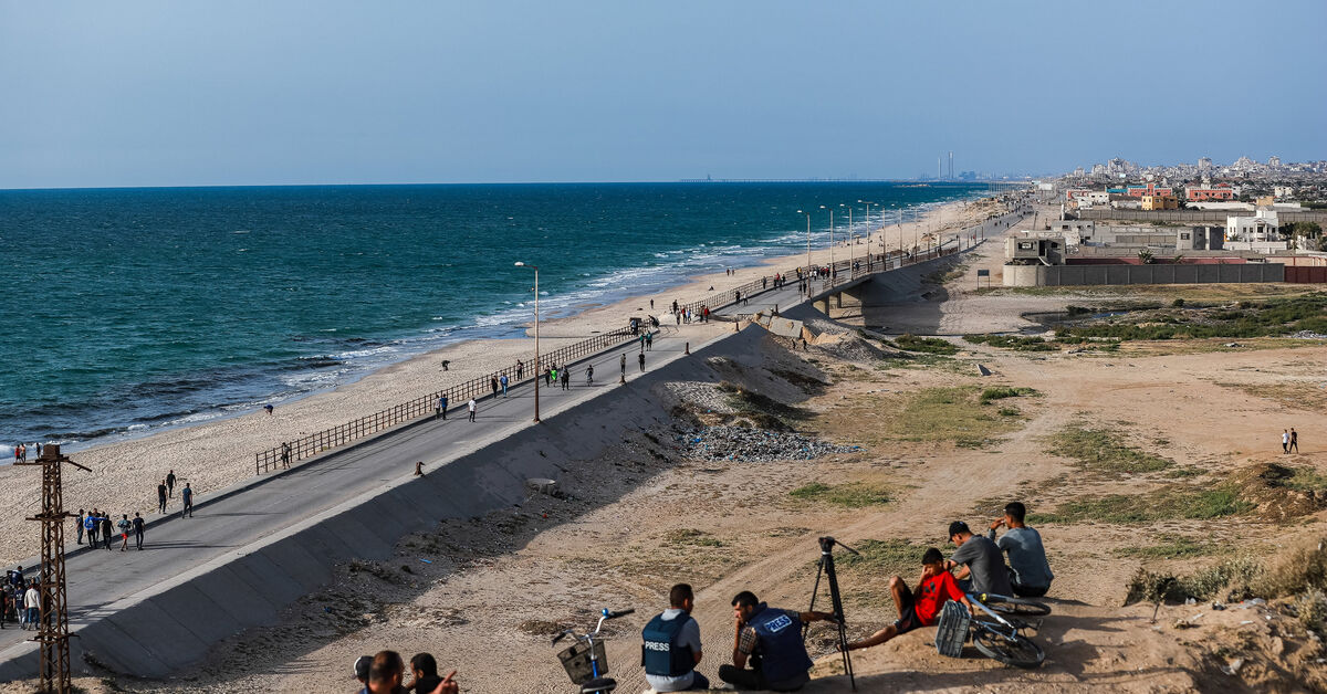Gaza aid pier breaks down, halting US humanitarian deliveries by sea ...