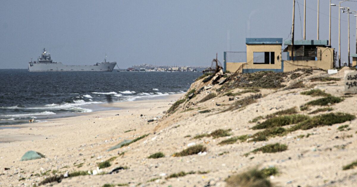 US to dismantle Gaza humanitarian pier again due to heavy seas - Al ...