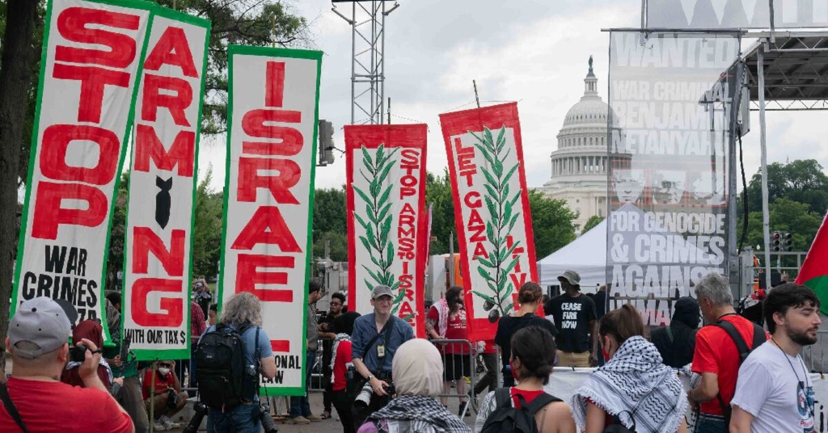 Thousands protest Netanyahu outside US Capitol - AL-Monitor: The Middle ...