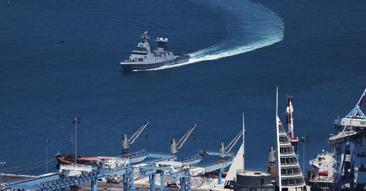 'Extra-tense': powder-keg Israeli port braces for bombardment - AL ...