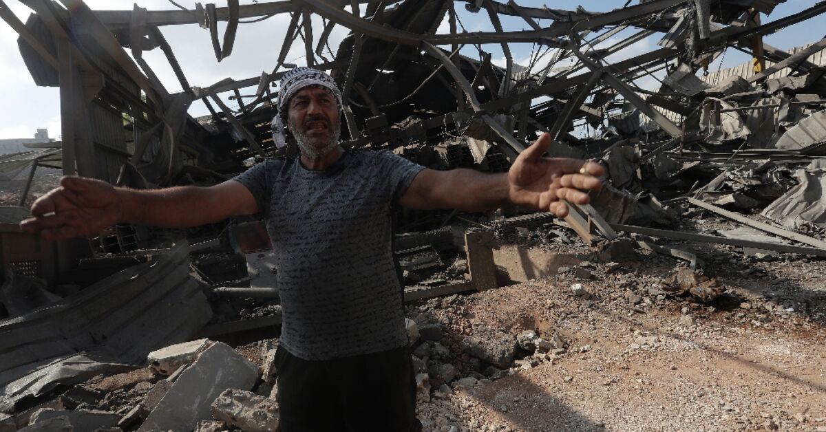 Lebanon says 10 Syrians killed in Israeli strike on south - AL-Monitor ...