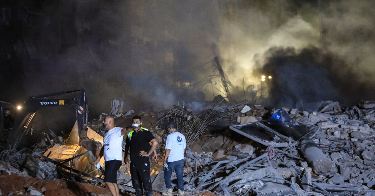 Terror, panic as Israeli strikes wipe out Beirut buildings - AL-Monitor ...
