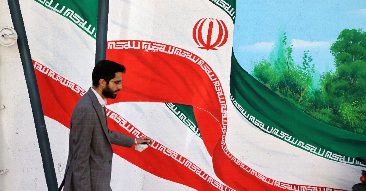 Iran amputates fingers of two men convicted of theft: NGOs - AL-MONITOR ...