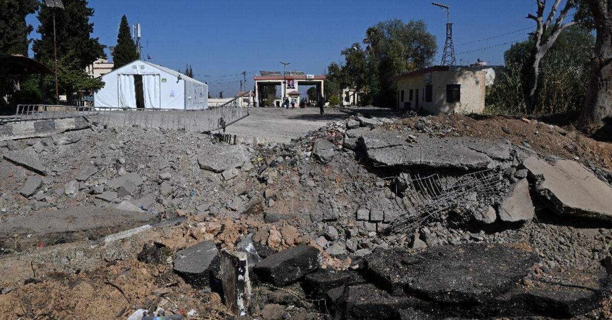 Israel strike on Lebanon-Syria crossing hampers key escape route - AL ...