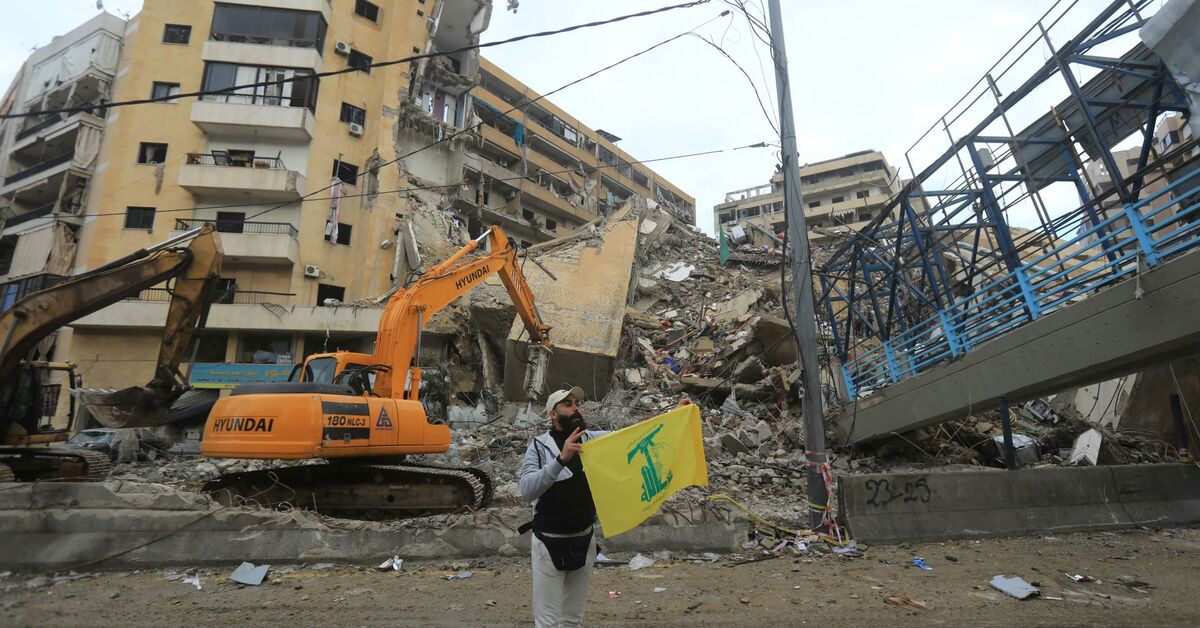 Displaced Lebanese return to southern villages as ceasefire holds - AL ...