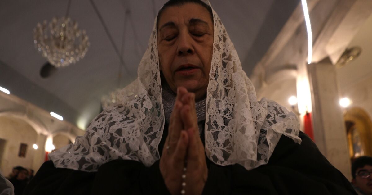 Islamist rebels seek to assure Christians in Syria's Aleppo - AL ...