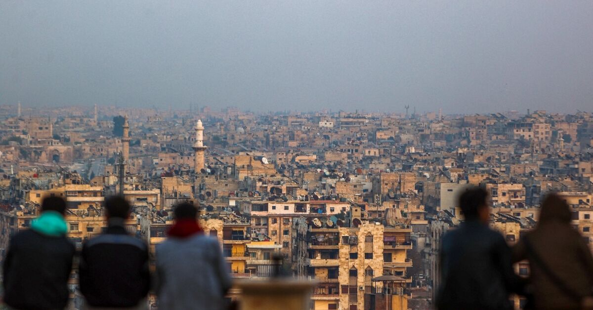 Syria's de facto authorities get to work returning services to Aleppo ...