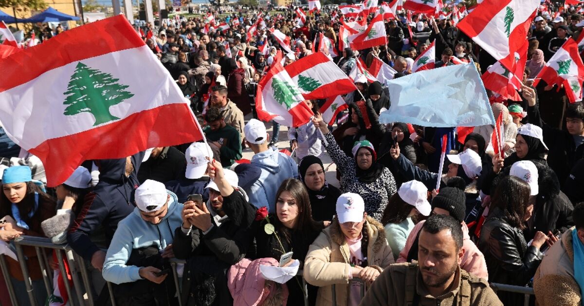Thousands mark 20 years since Lebanon ex-PM Rafic Hariri killed - AL ...