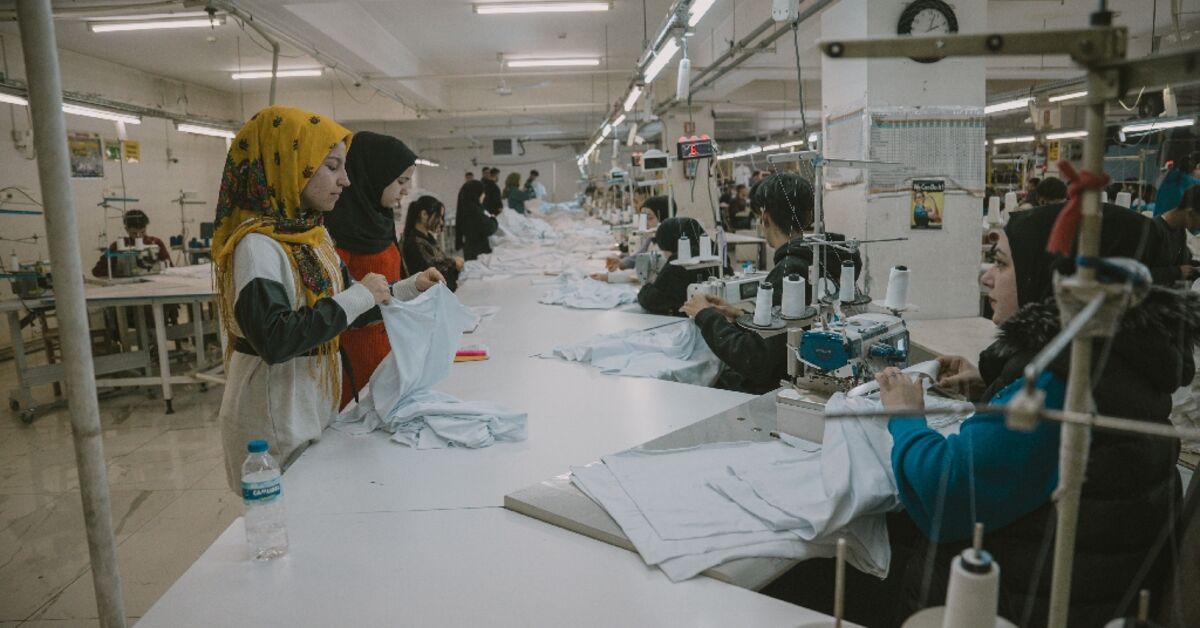 Nerves fray in Turkey textile sector as Syria refugees mull return - AL ...