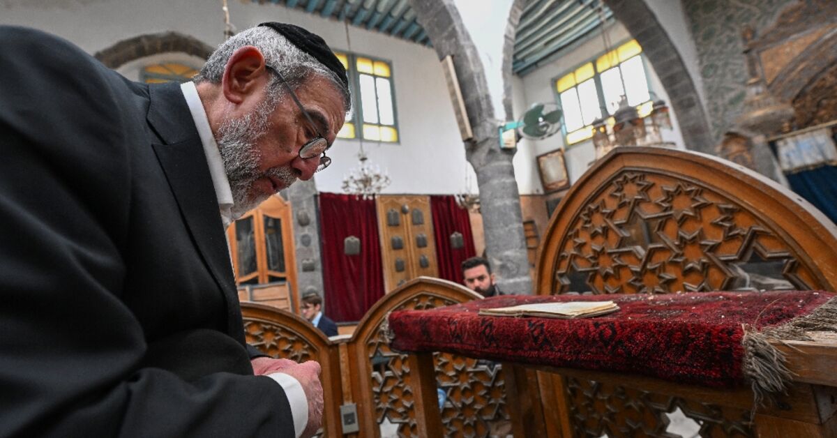 Syrian Jews say held first group prayer in decades in Damascus ...