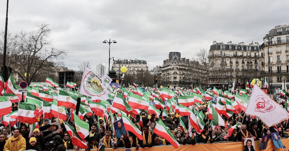 Thousands rally in Paris against Iran's leaders - AL-MONITOR: The ...
