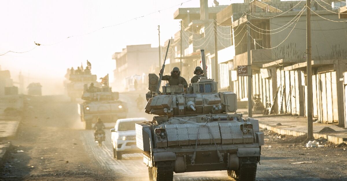 US to withdraw some 1,000 troops from Syria - AL-Monitor: The Middle ...