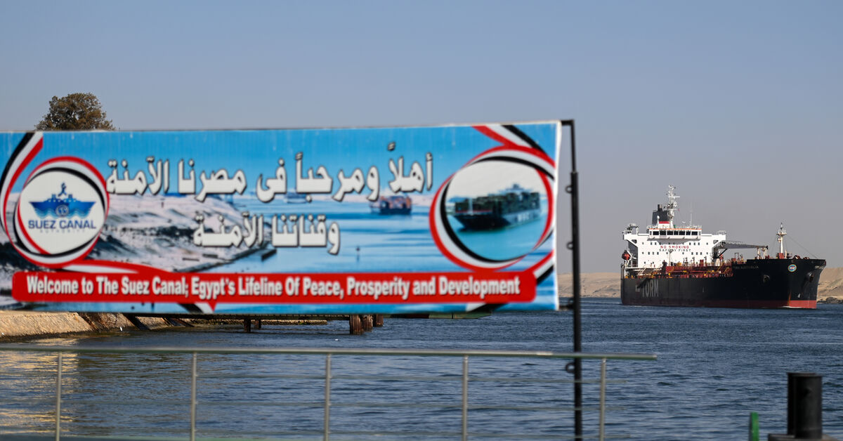 China amplía su presencia en el canal de Suez de Egipto con acuerdos ...
