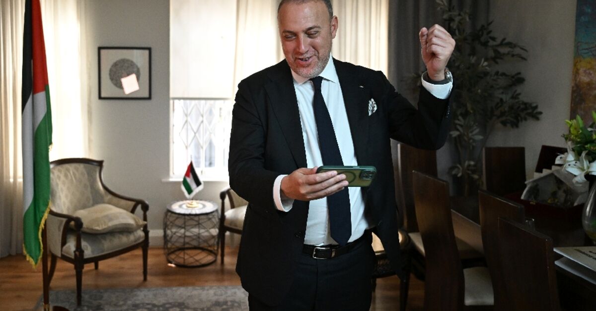 Cheers, hugs at Palestinian mission as UK recognises statehood - AL ...