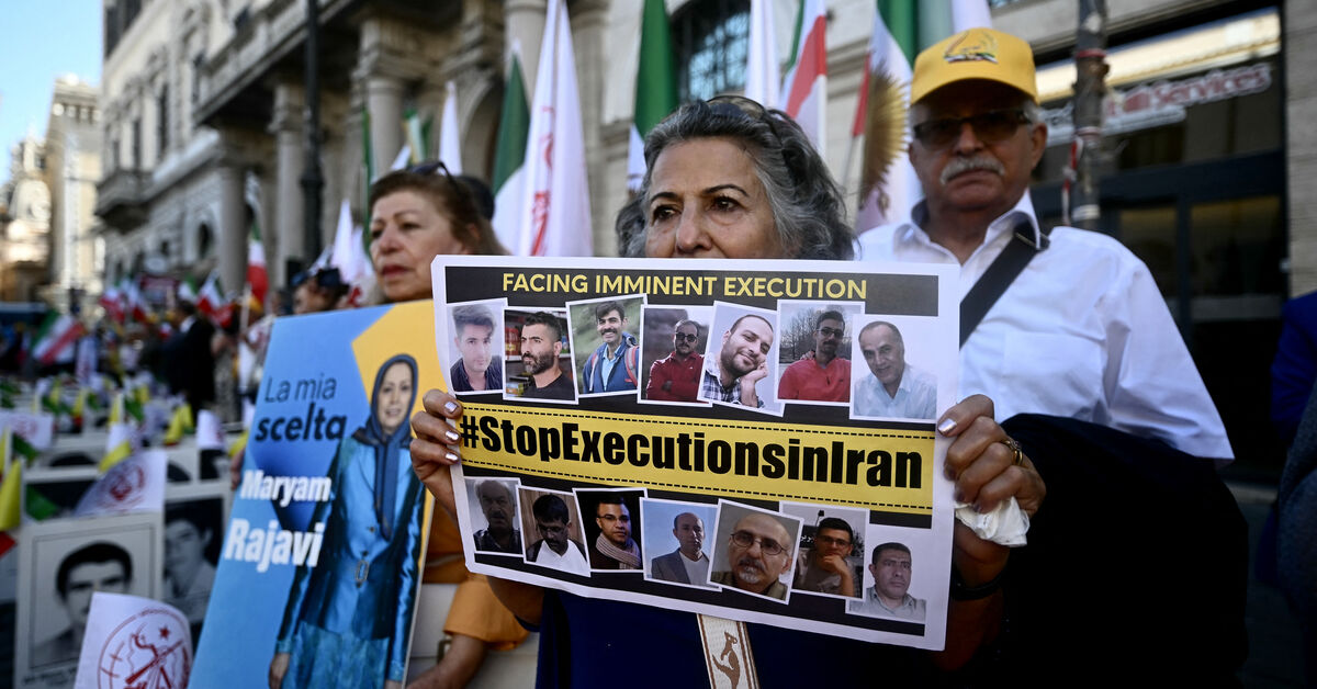 Iran executions hit 913 this year as postwar crackdown deepens: What to ...