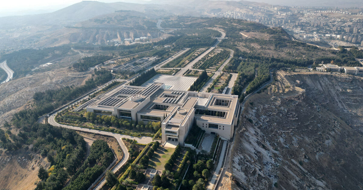 No spoils of war: Syria's new ruler lays down the law to loyalists - AL ...