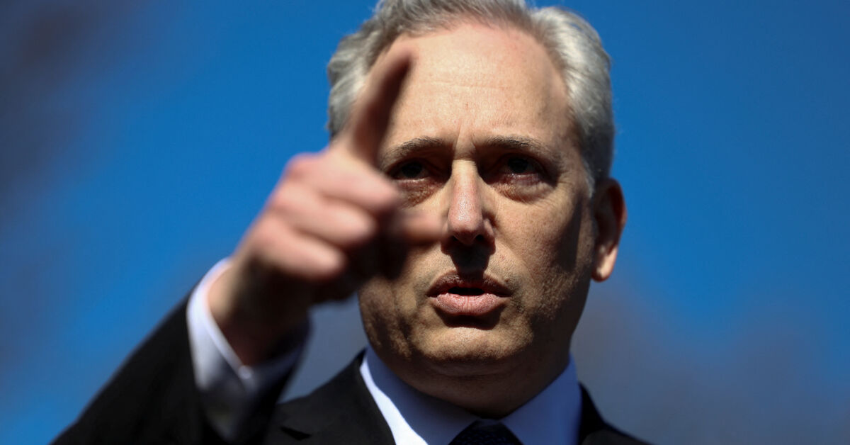 Trump aides Sacks and Witkoff could face ethics probe over UAE deals ...