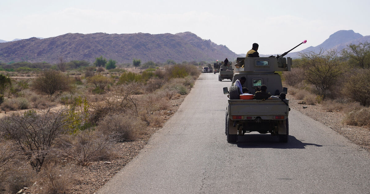 Saudi-backed head of Yemen's presidential council tells UAE to leave ...