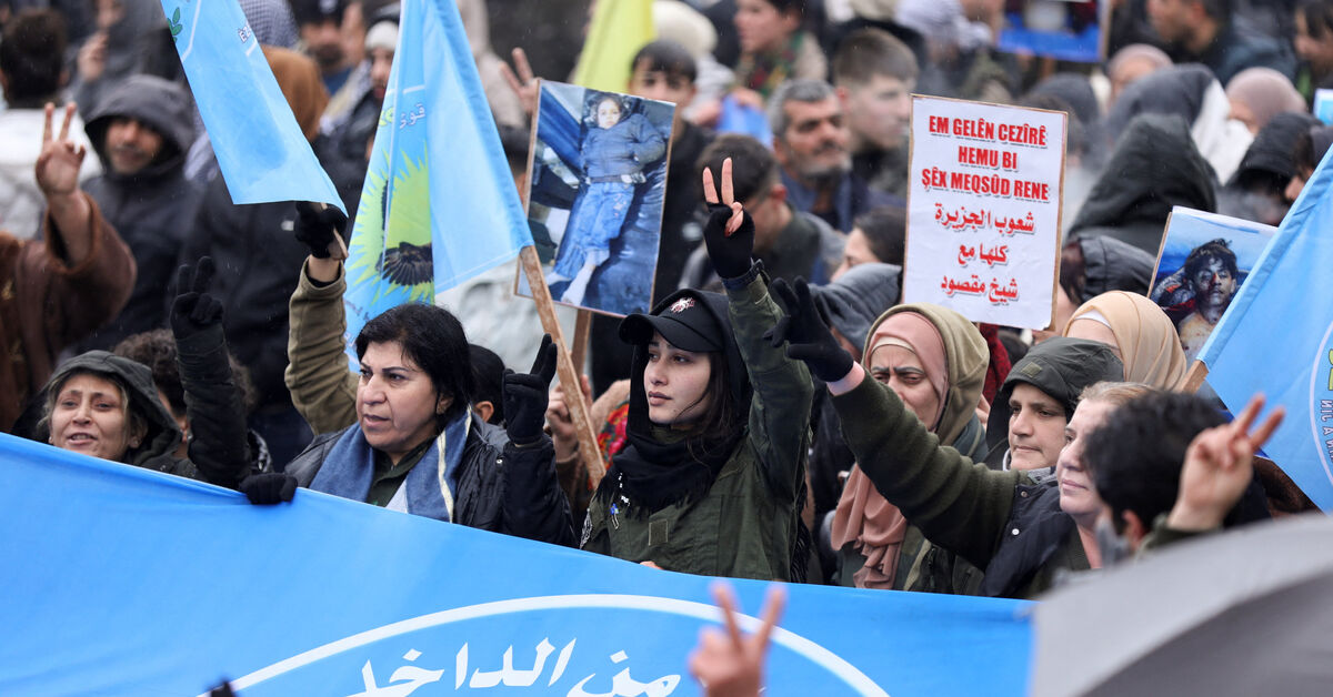 Syria's Kurds protest Aleppo violence as fears of wider conflict grow ...