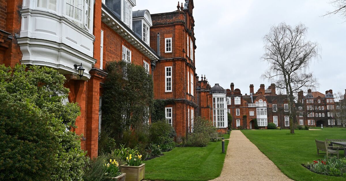 阿联酋因担忧穆斯林兄弟会而削减英国学生资助 - AL-Monitor: The Middle Eastʼs leading ...