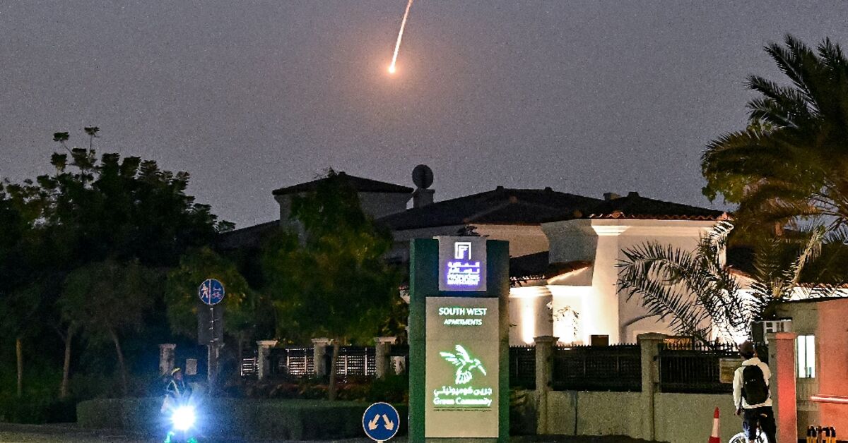Iran attacks rock Dubai's Palm, Burj Al Arab, airport - AL-MONITOR: The ...