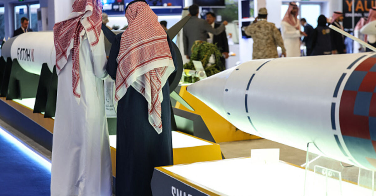 Saudi shakes up arms partners - AL-MONITOR: The Middle Eastʼs leading ...