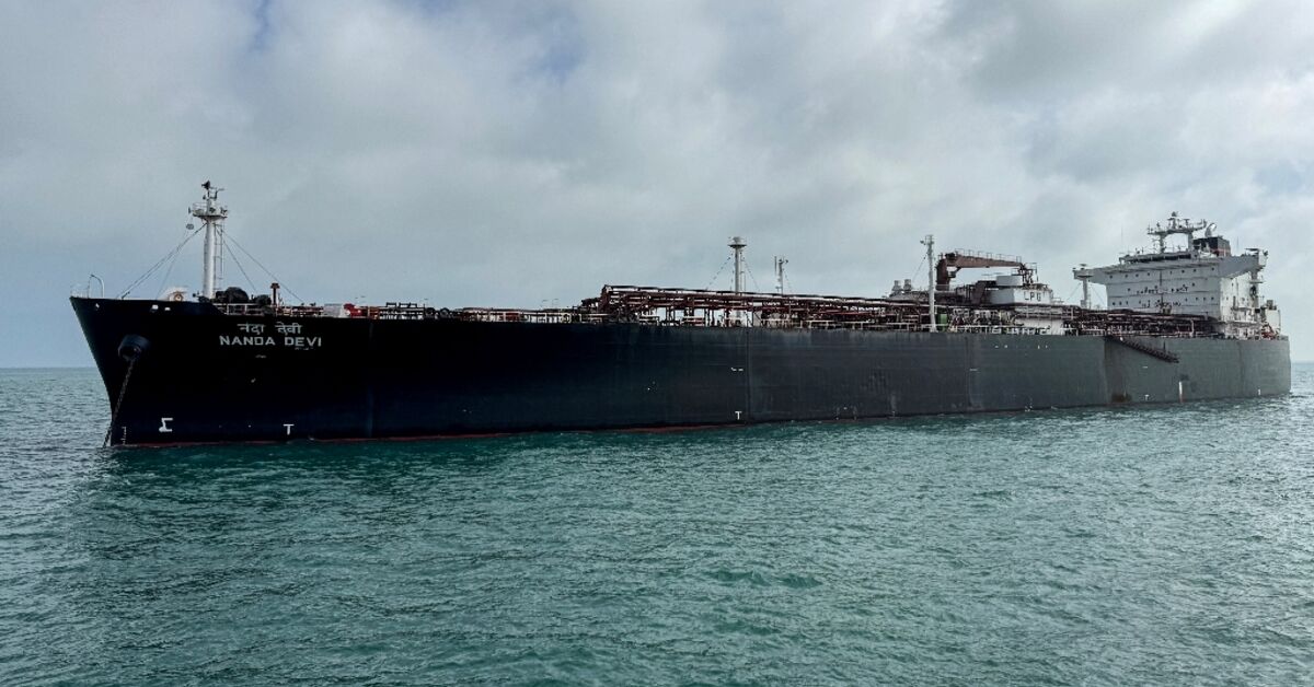 Iran vets friendly ships for Hormuz passage: trackers - AL-MONITOR: The ...