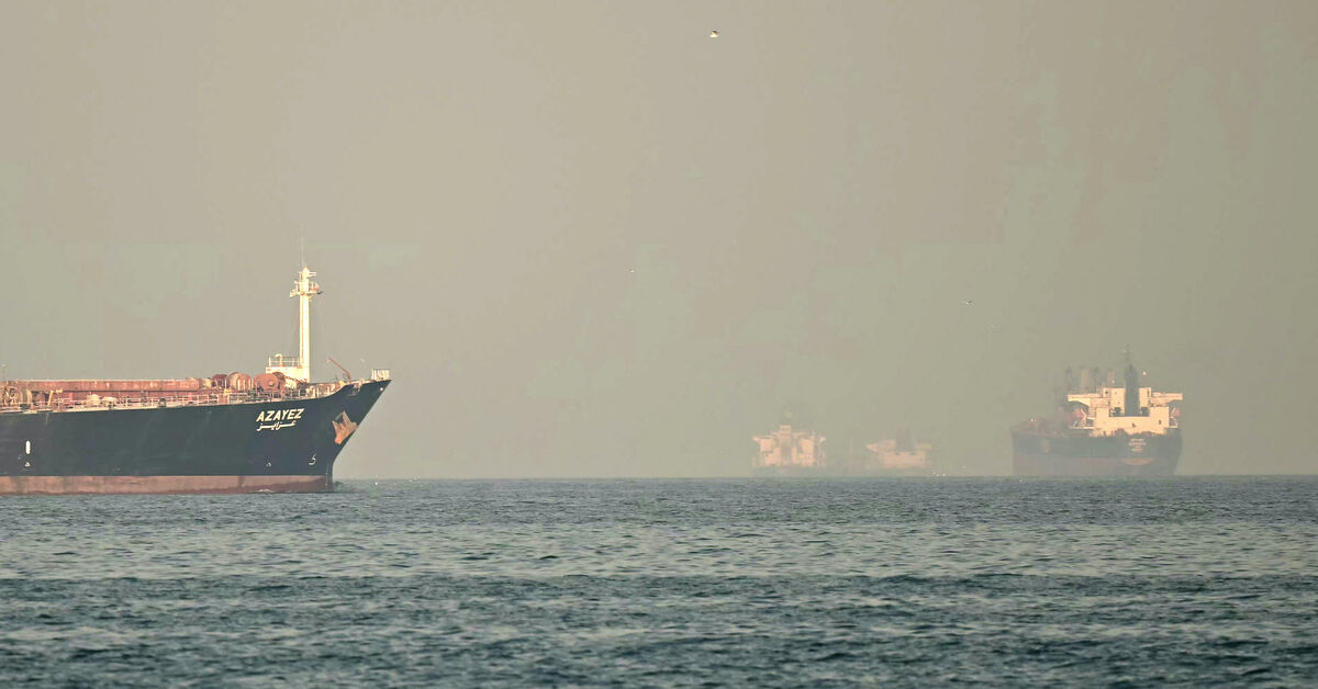 Strait of Hormuz clear of Iran navy ships, US commander says - AL ...