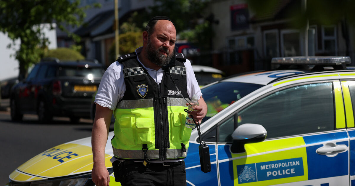 UK police arrest man after two stabbed in London's Jewish area ...