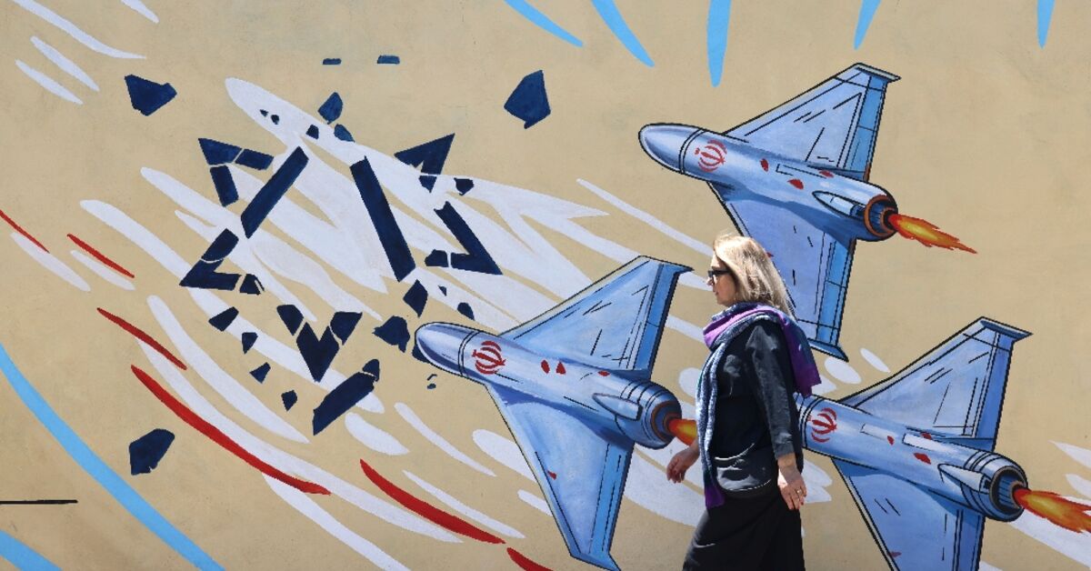 Iran weighs US offer as Trump says peace talks on 'borderline' - AL ...