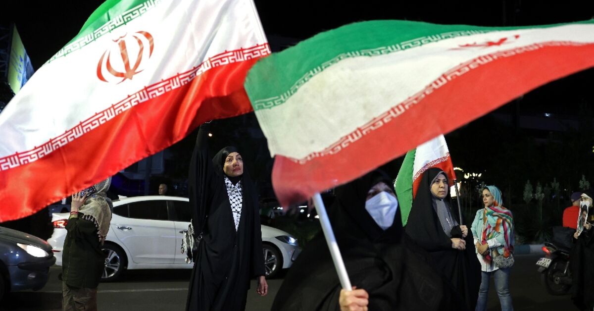 Trump says 'clock ticking' for Iran as peace negotiations stall - AL ...