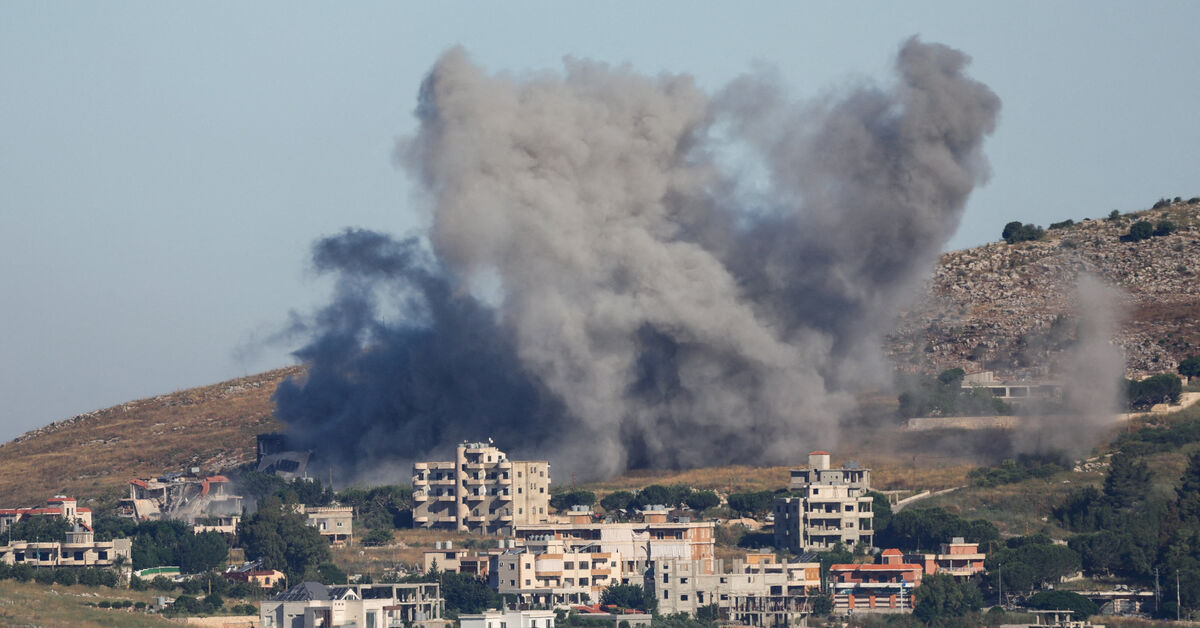Israel strikes near Beirut, intercepts 'hostile aircraft' - AL-MONITOR ...