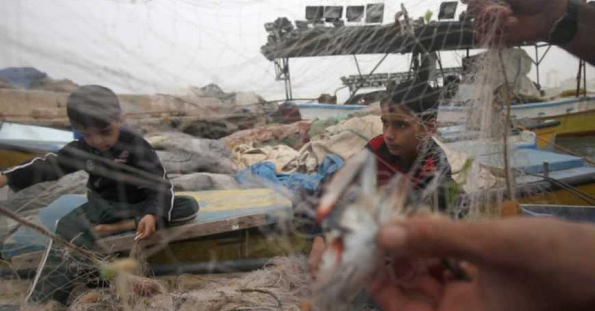 Gaza Fishermen Outraged By Renewed Israeli Restrictions - AL-MONITOR ...