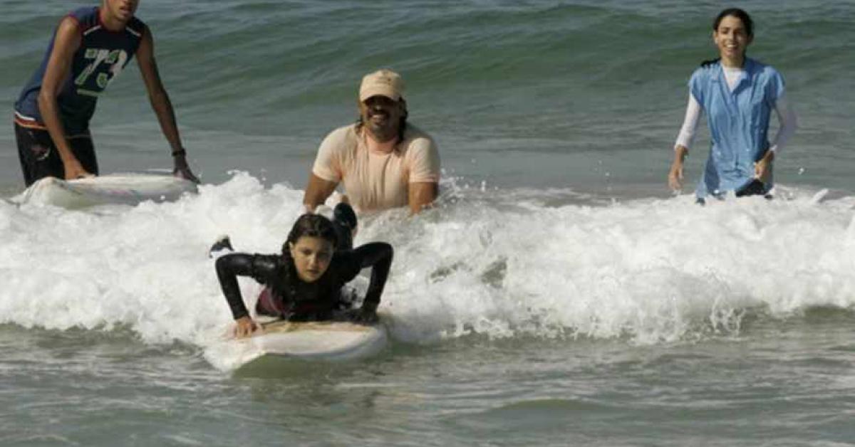 Surfing in Gaza - AL-MONITOR: The Middle Eastʼs leading independent ...