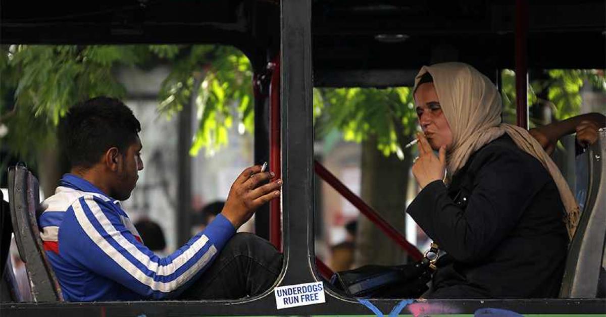 Demand for women-only buses in Istanbul - Al-Monitor: The Middle Eastʼs ...