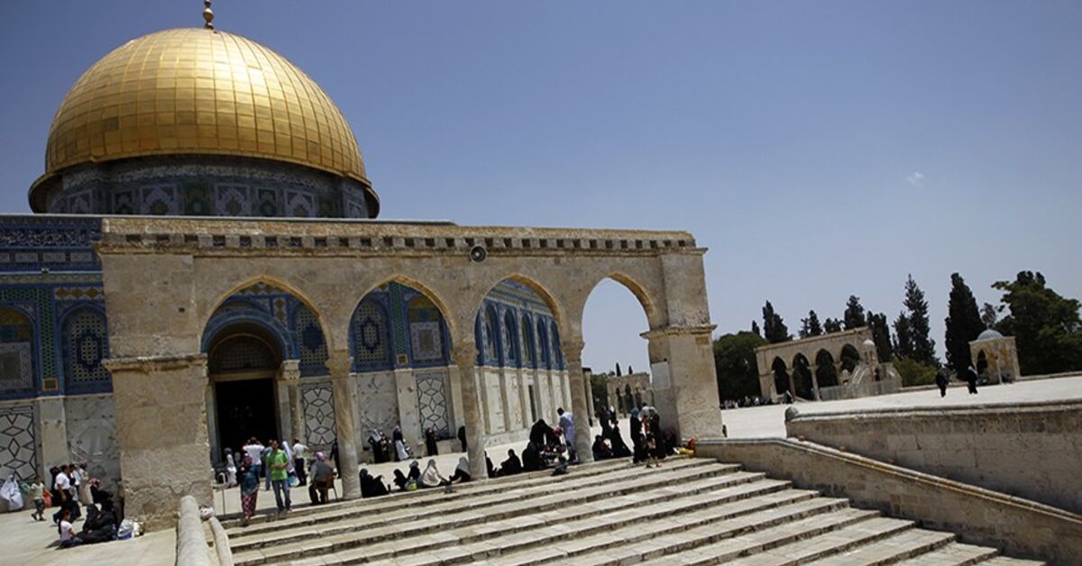 Muslim pilgrims visit Jerusalem - AL-MONITOR: The Middle Eastʼs leading ...