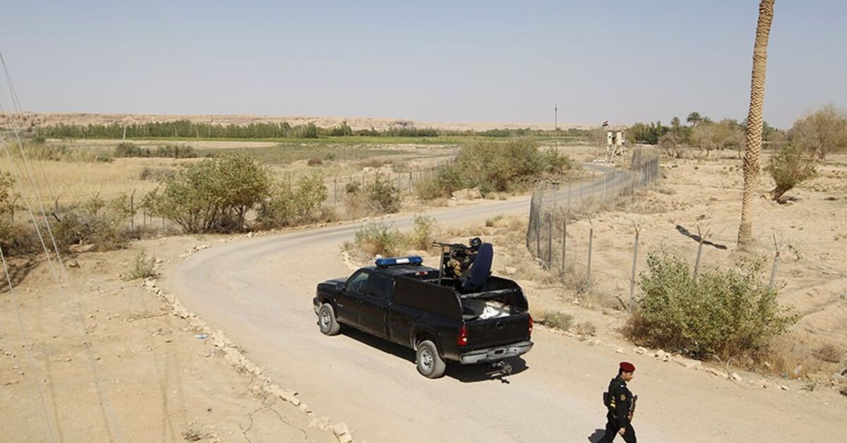 Economic chaos at Iraq's Anbar border crossings - AL-Monitor: The ...