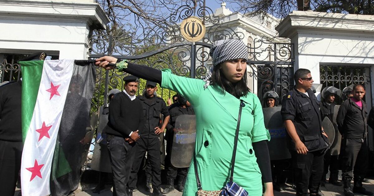 Egypt-Iran relations stuck in neutral - AL-Monitor: The Middle Eastʼs ...