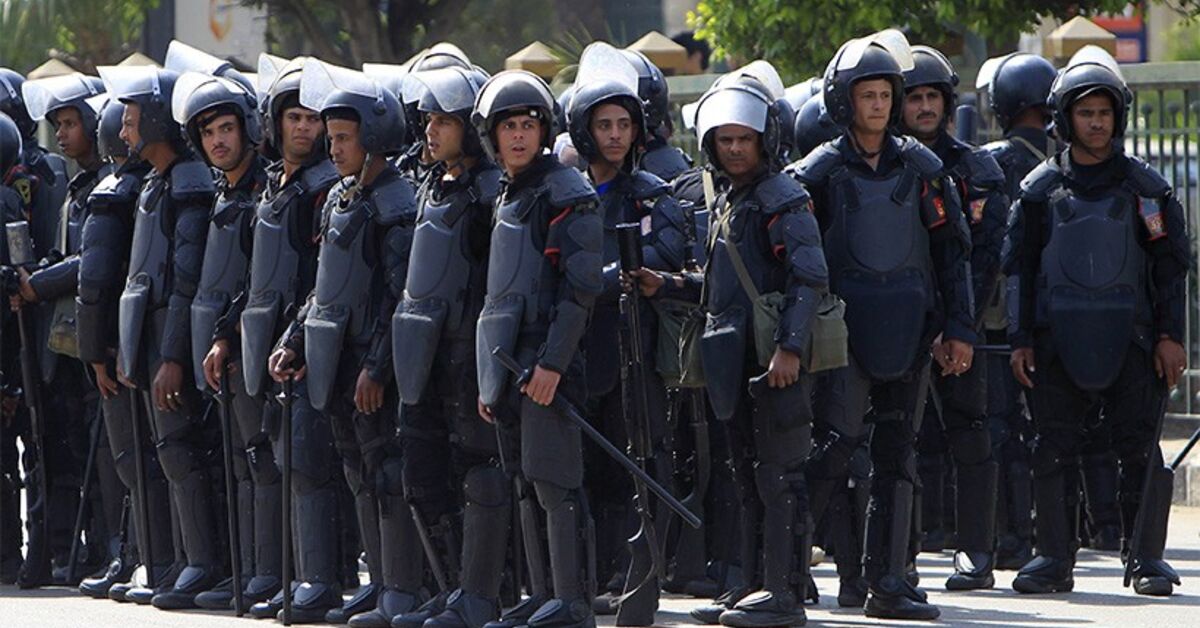Egyptians divided over police presence on university campuses - AL ...