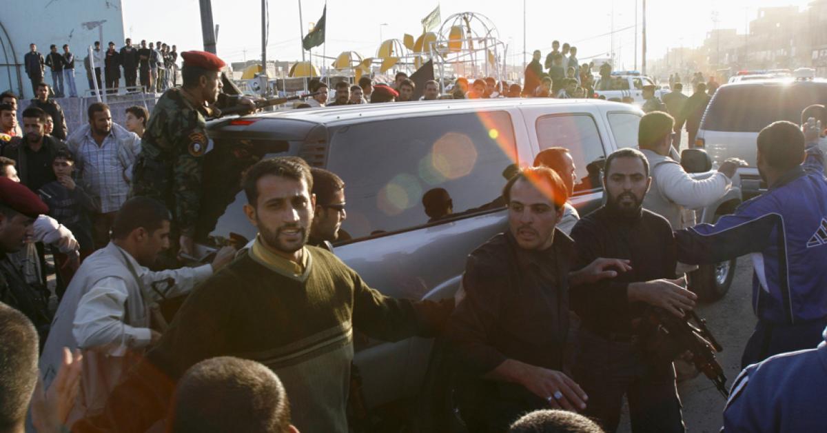 Traffic snarls, violence accompany Iraqi motorcades - AL-Monitor: The ...