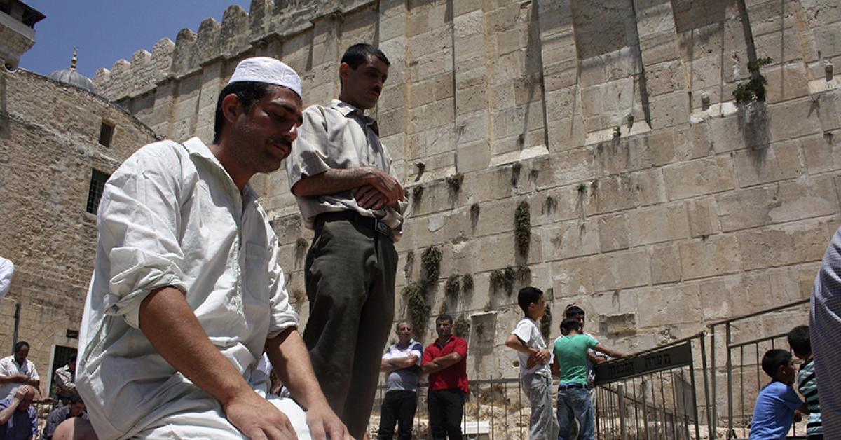 How one West Bank mosque is reconnecting with local Palestinians - AL ...