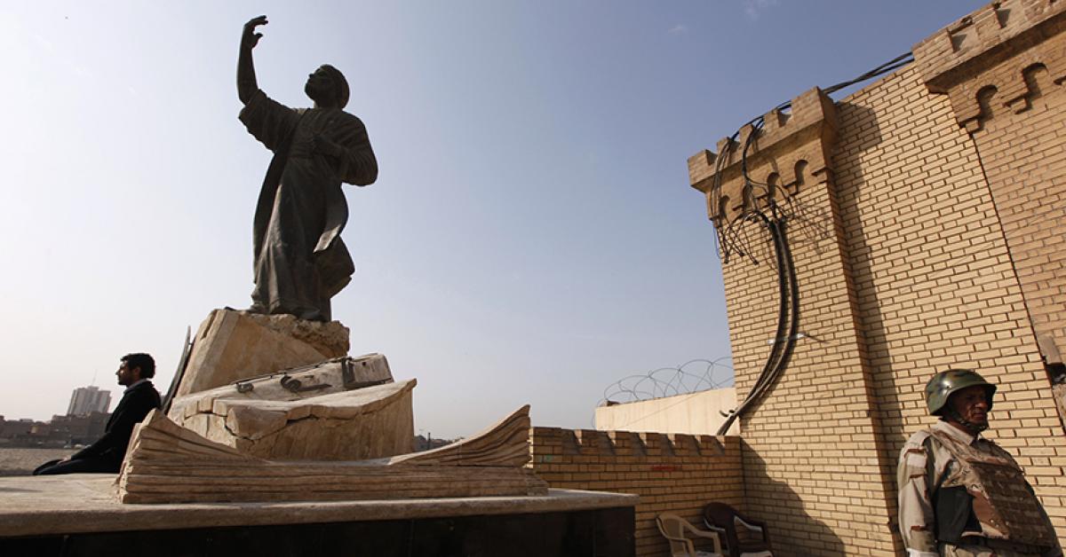 Mystery surrounds Iraqi statue's missing glass of wine - AL-Monitor ...